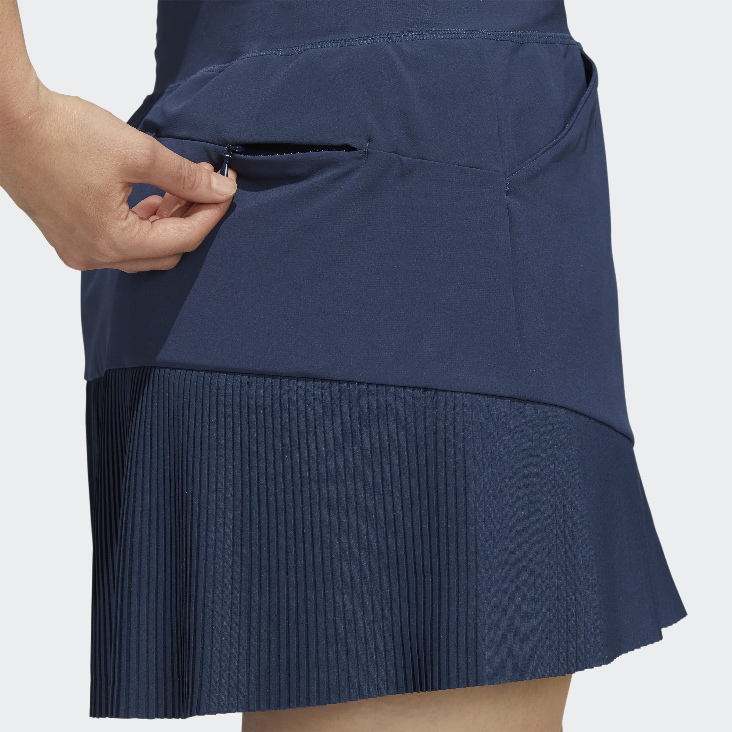 adidas Women's Standard Sport Performance Golf Skort, Crew Navy, Large