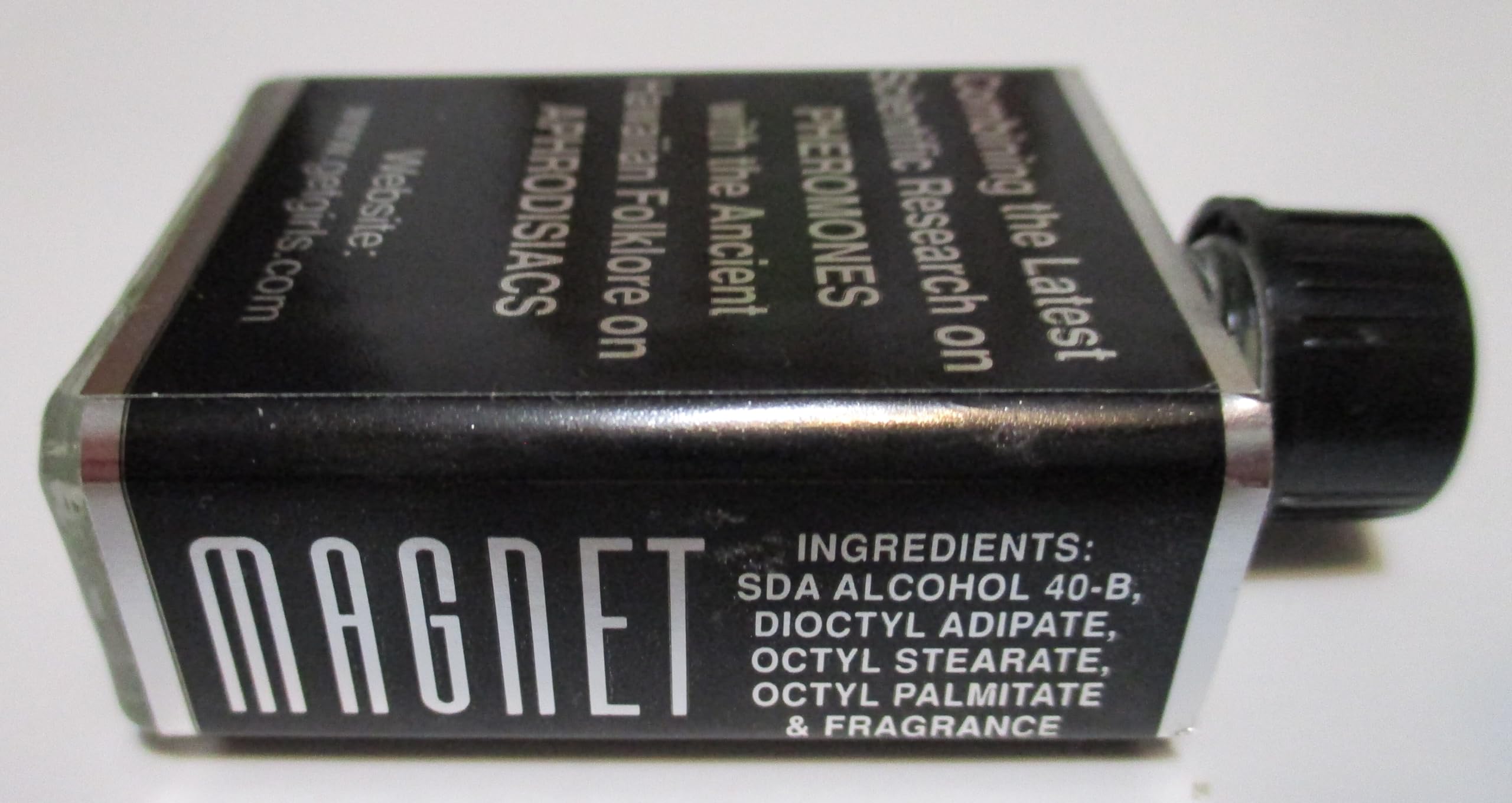 Liquid Magnet Pheromone Cologne for Men Drives Women Wild for Sex and Contains Powerful Pheromones to Attract Women Like a Magnet