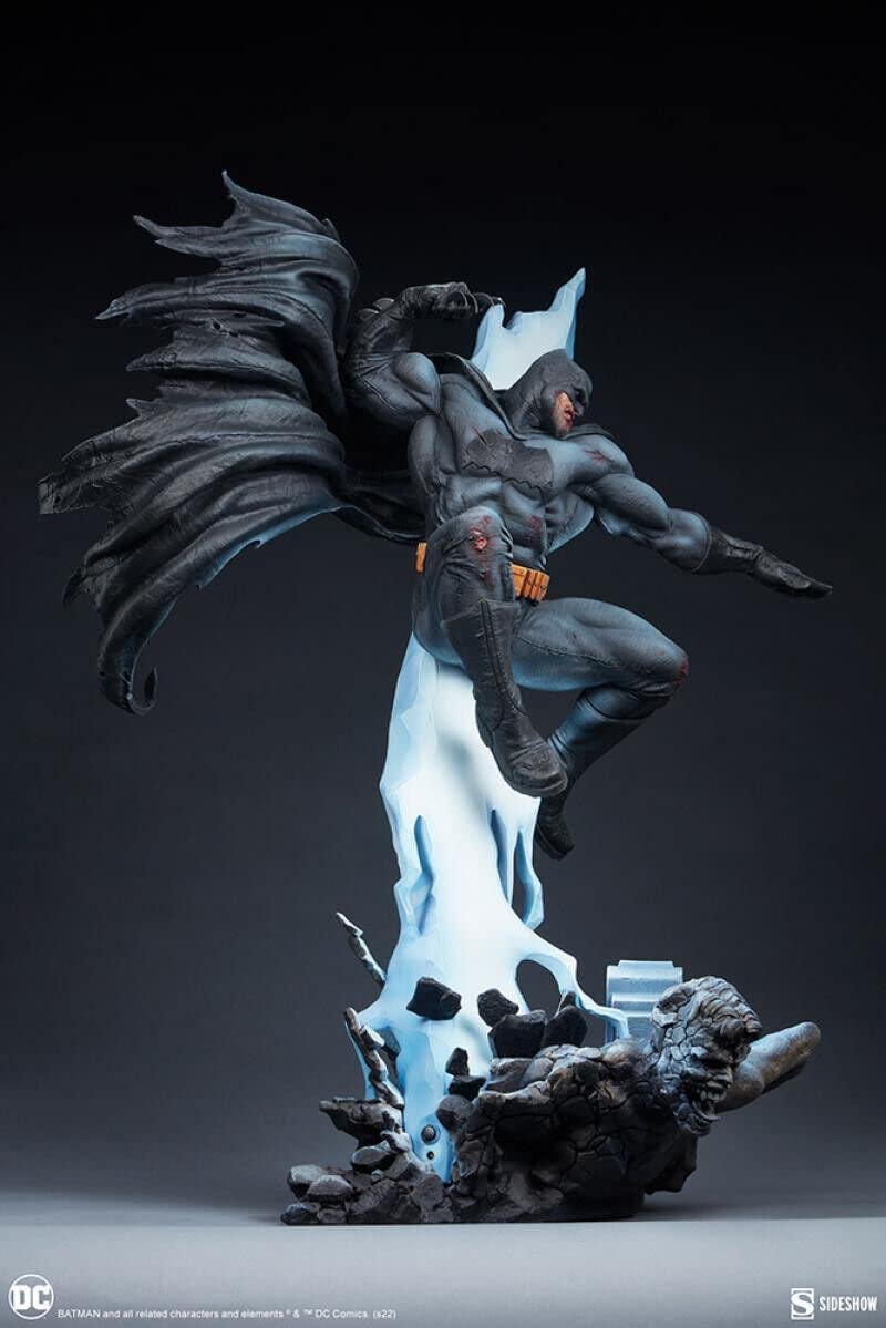 Sideshow Collectibles Batman The Dark Knight Returns Premium Format Figure Statue