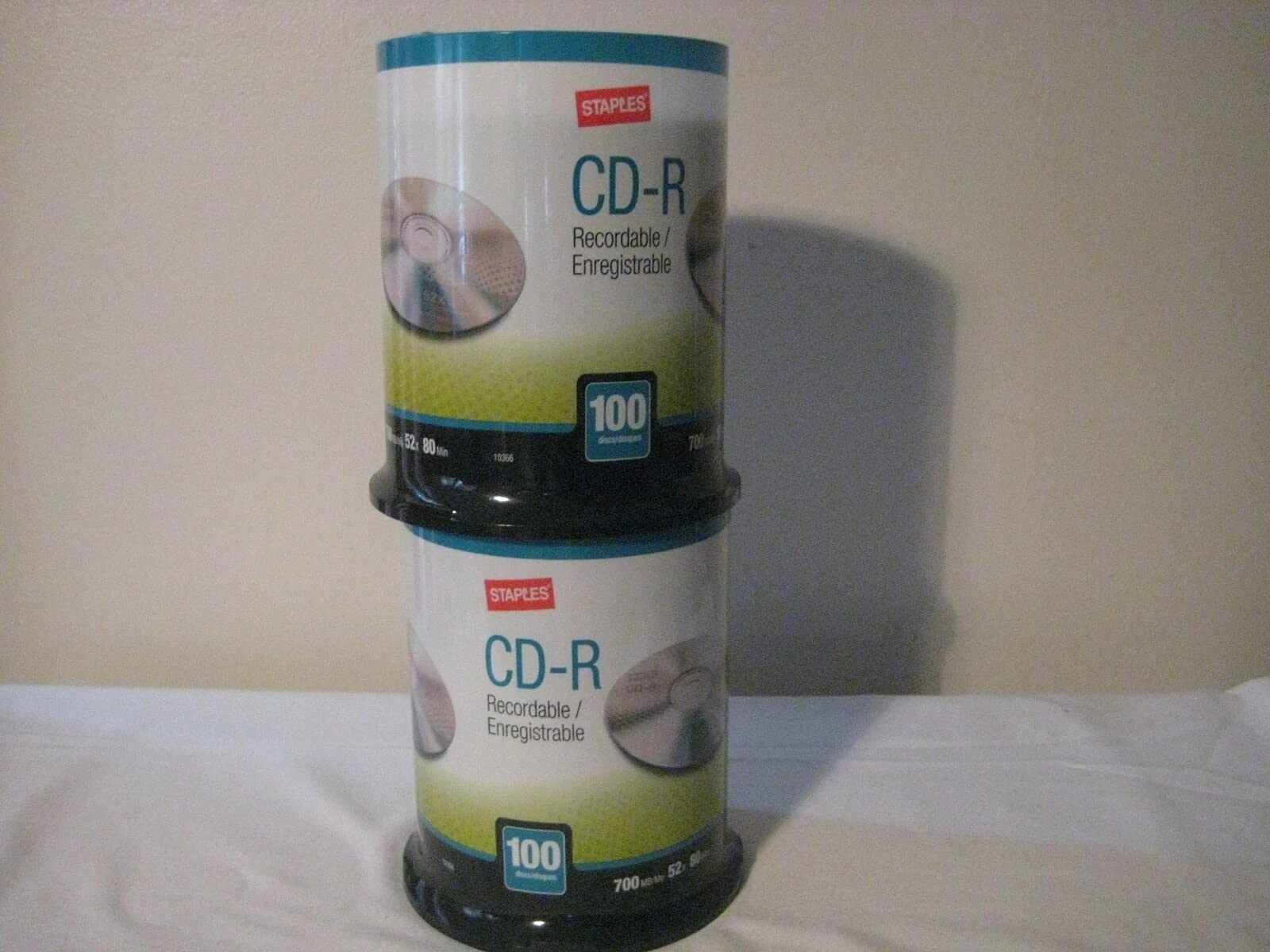 Staples CD-R Recordable/Enregistrable 100 per package (2 Pack)