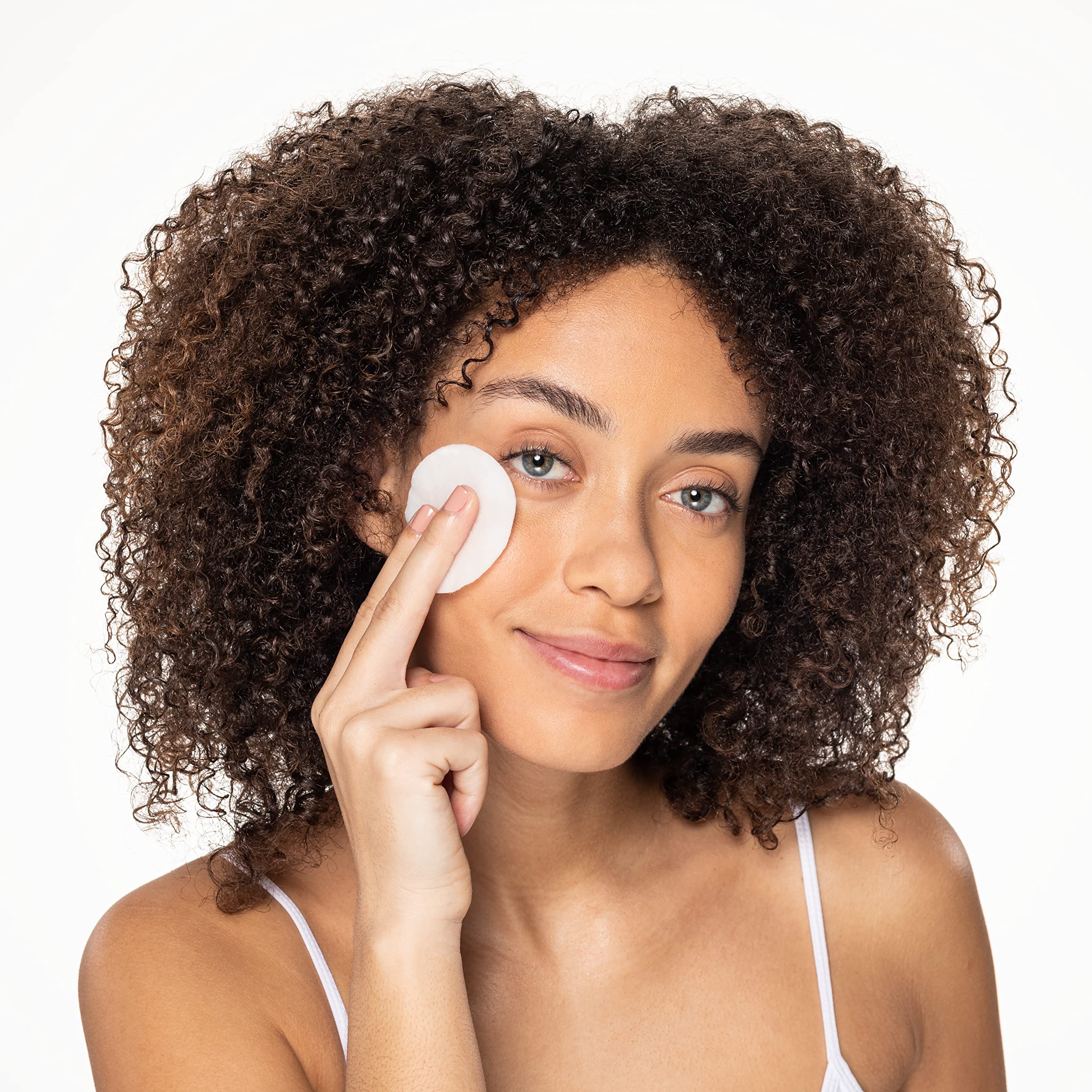 Neutrogena Gentle Oil-Free Eye Makeup Remover & Cleanser for Sensitive Eyes, Non-Greasy Makeup Remover, Waterproof Mascara Remover, Dermatologist & Ophthalmologist Tested, 3.8 fl. oz
