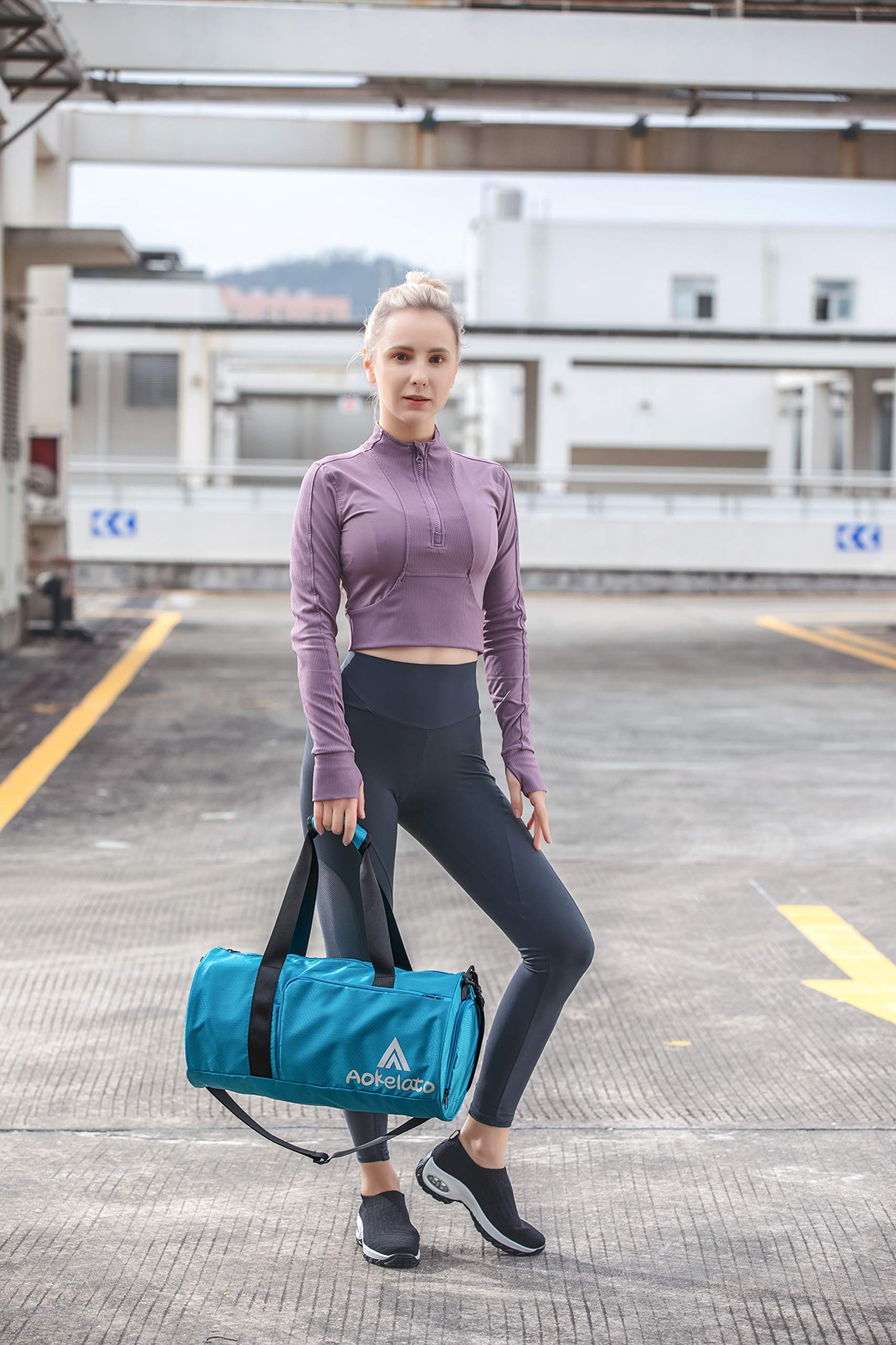 Aokelato Gym Bag,30L Small Sport Duffel bag, with Shoes Compartment & Wet Pocket,Lightweight Waterproof Weekend Bag, Blue Large