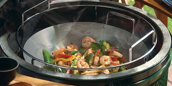 Big Green Egg Carbon Steel 18 Gauge Grilling Wok with Bamboo Spatula 120779