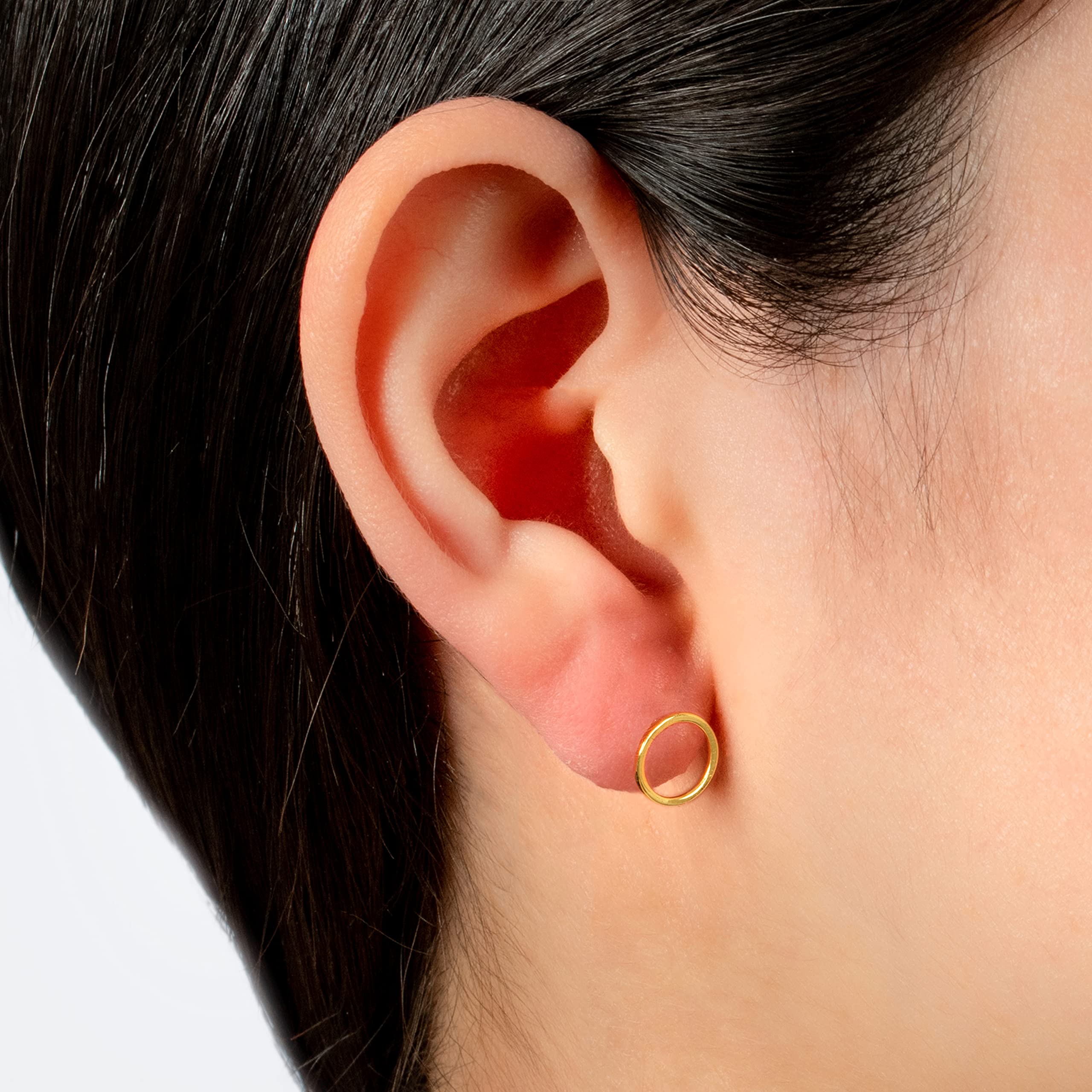 Amazon Essentials Women's 14K Sterling Silver Circle Stud Earrings, Yellow Gold, One Size, (previously Amazon Collection)