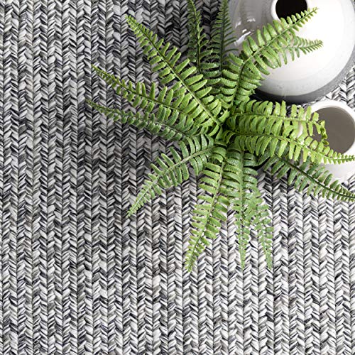 nuLOOM Wynn Braided Indoor/Outdoor Runner Rug, 2' 6" x 6', Light Grey/Salt and Pepper