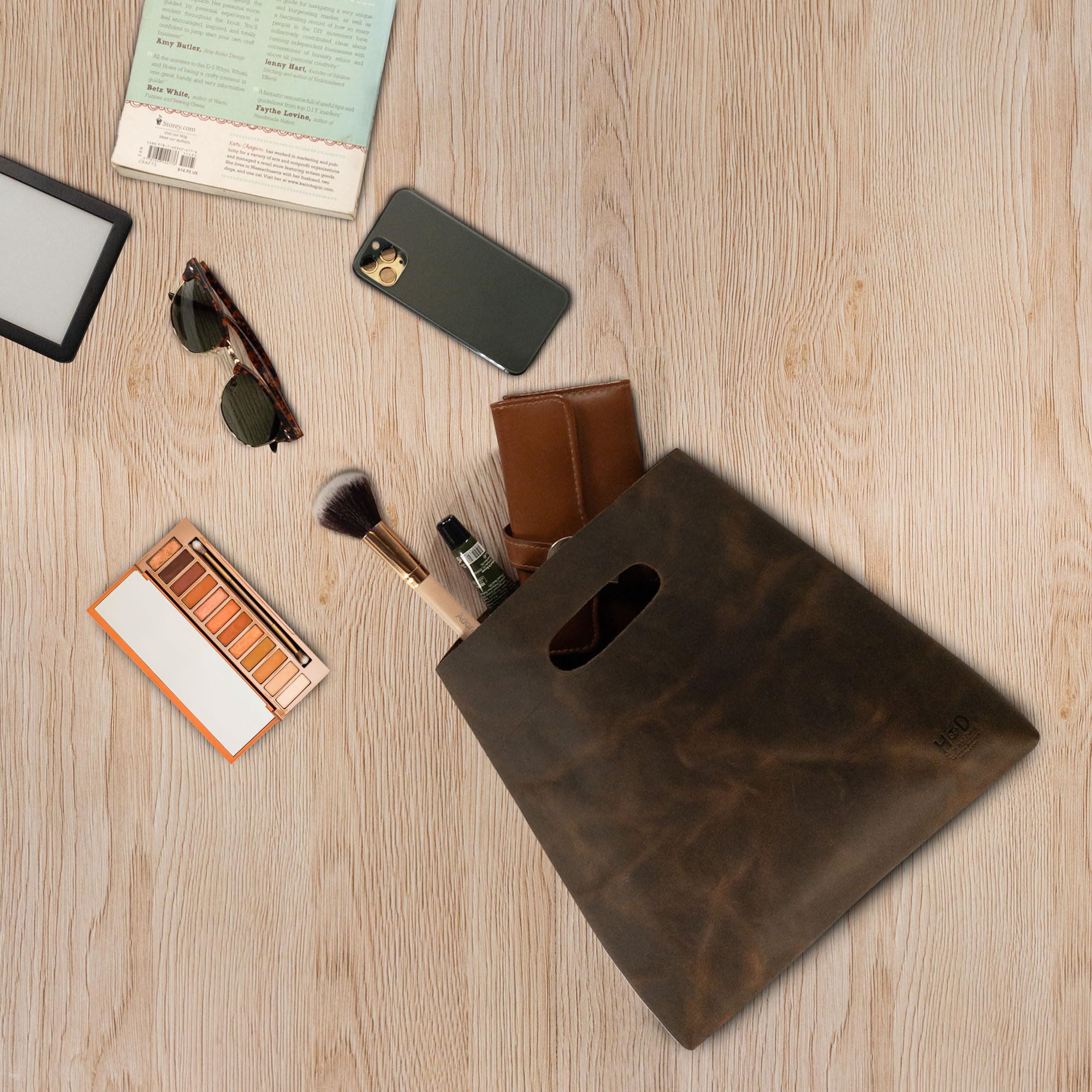 Hide & Drink, Minimalist Handbag for Women, Tote Bag, Rustic Purse, Full Grain Leather and Sheepskin, Handmade, Old Tobacco