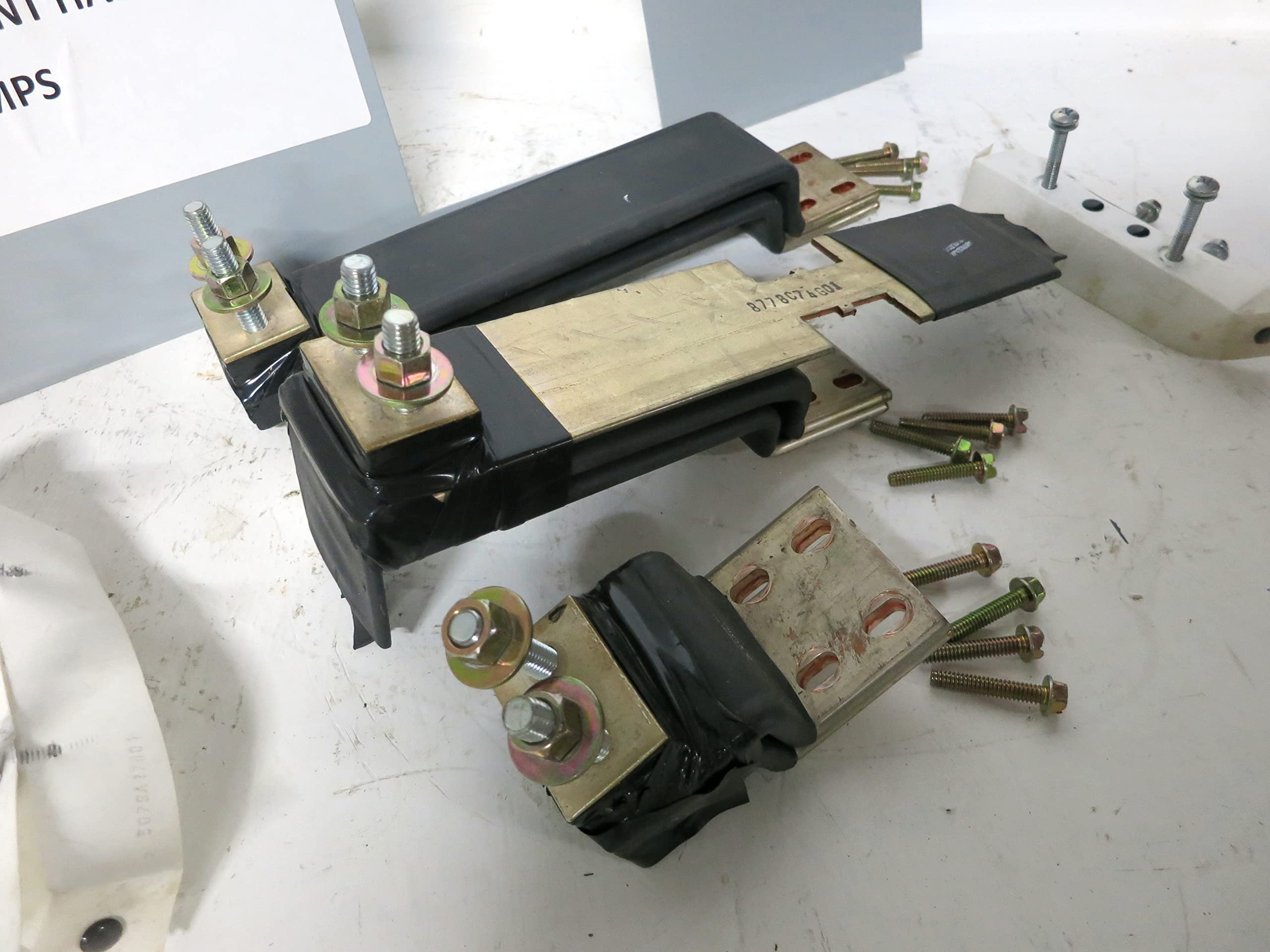 Eaton KPRL4ND 1200A Breaker Connector Kit PRL Mounting Hardware Pow-R-Line 1200