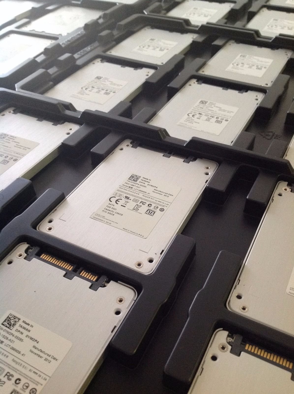 LiteOn LCT-256M3S DP/N 0DFVVG 256GB 6GB/s SATA III SSD 2.5" Solid State Drive
