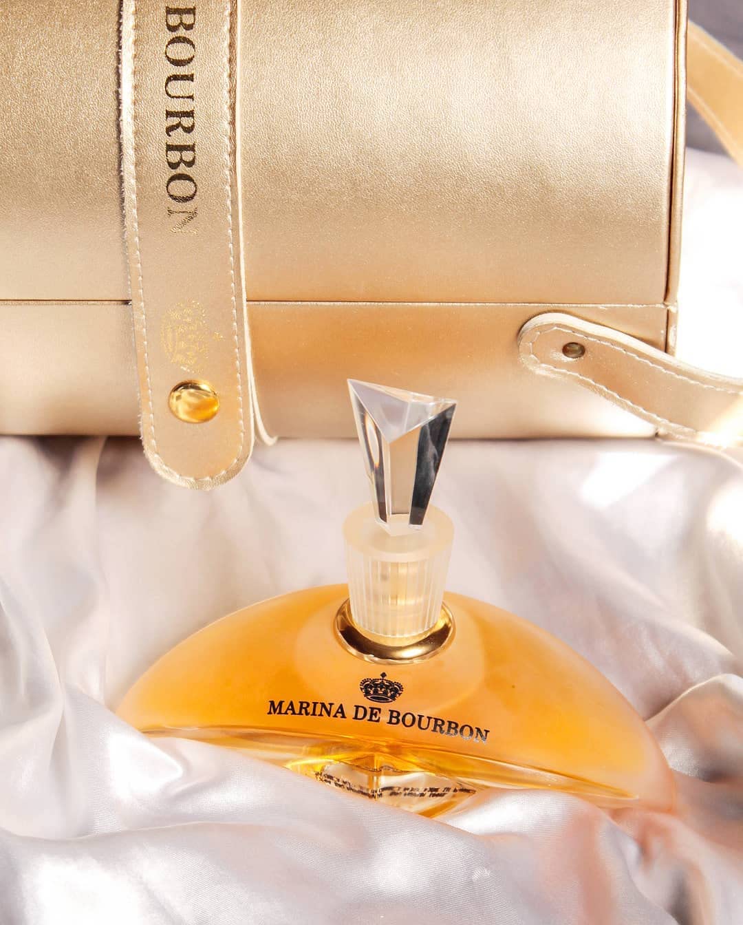 Princesse Marina de Bourbon Classique Fragrance for Women - Floral Fruity Scent - Opens with Cassis, Watermelon and Lemon Notes - Blended with Passionfruit, Ylang-Ylang and Jasmine - 1 oz