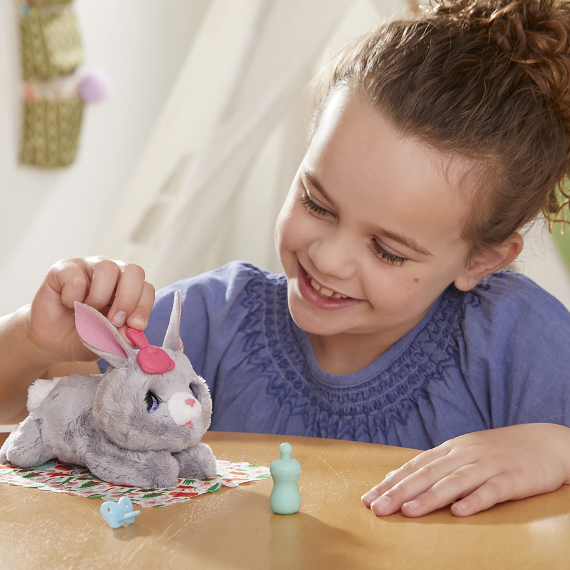 FurReal Hasbro Newborns Puppy Interactive Animatronic Plush Toy: Electronic Pet with Sound Effects and Closing Eyes,for Kids Ages 4 and up