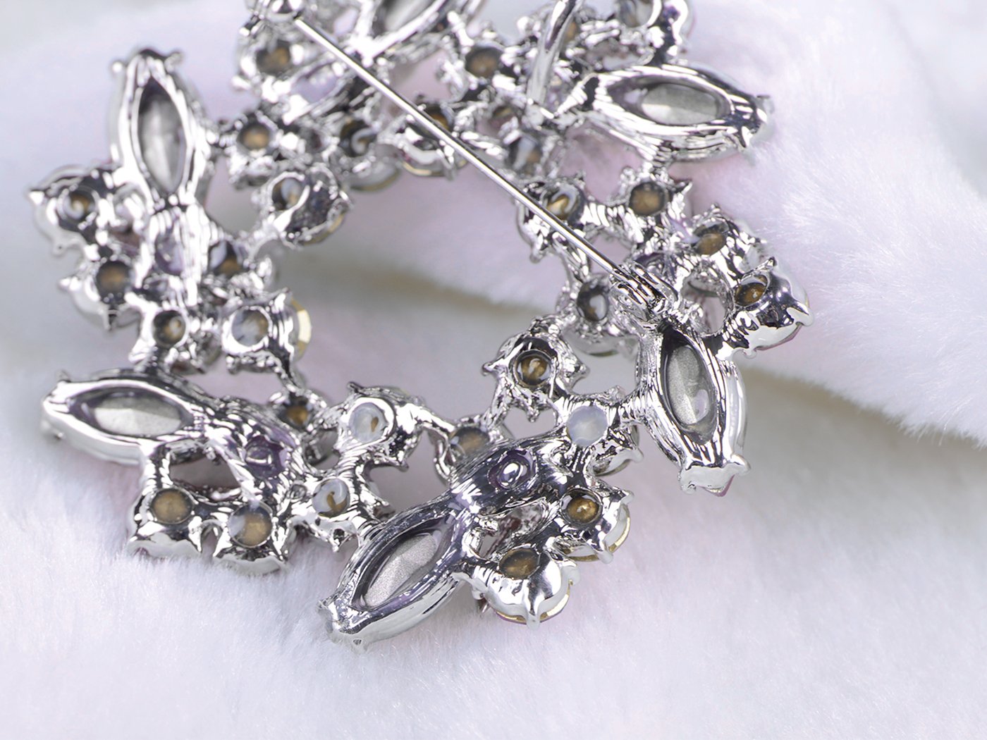 Alilang Womens Diamond Inspired Floral Wreath Holiday Christmas Old Fashion Brooch Pin, Pink