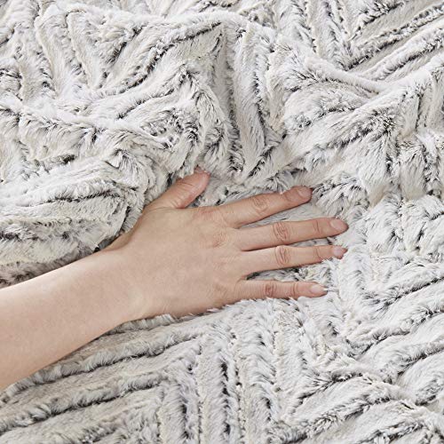 Madison Park Adelyn Ultra Soft Plush Faux Fur Chevron 3 Pieces Bedding Sets Bedroom Comforters, King/Cal King, Ivory