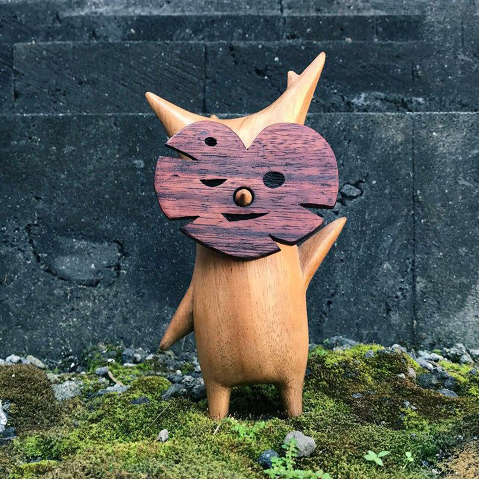 Garden Decor Crafts Creative Cute Expression Korogu Family Safe Wooden Grain Resin Leaf Fairy Ornaments for Home Office Car Interior Decor (A Set)