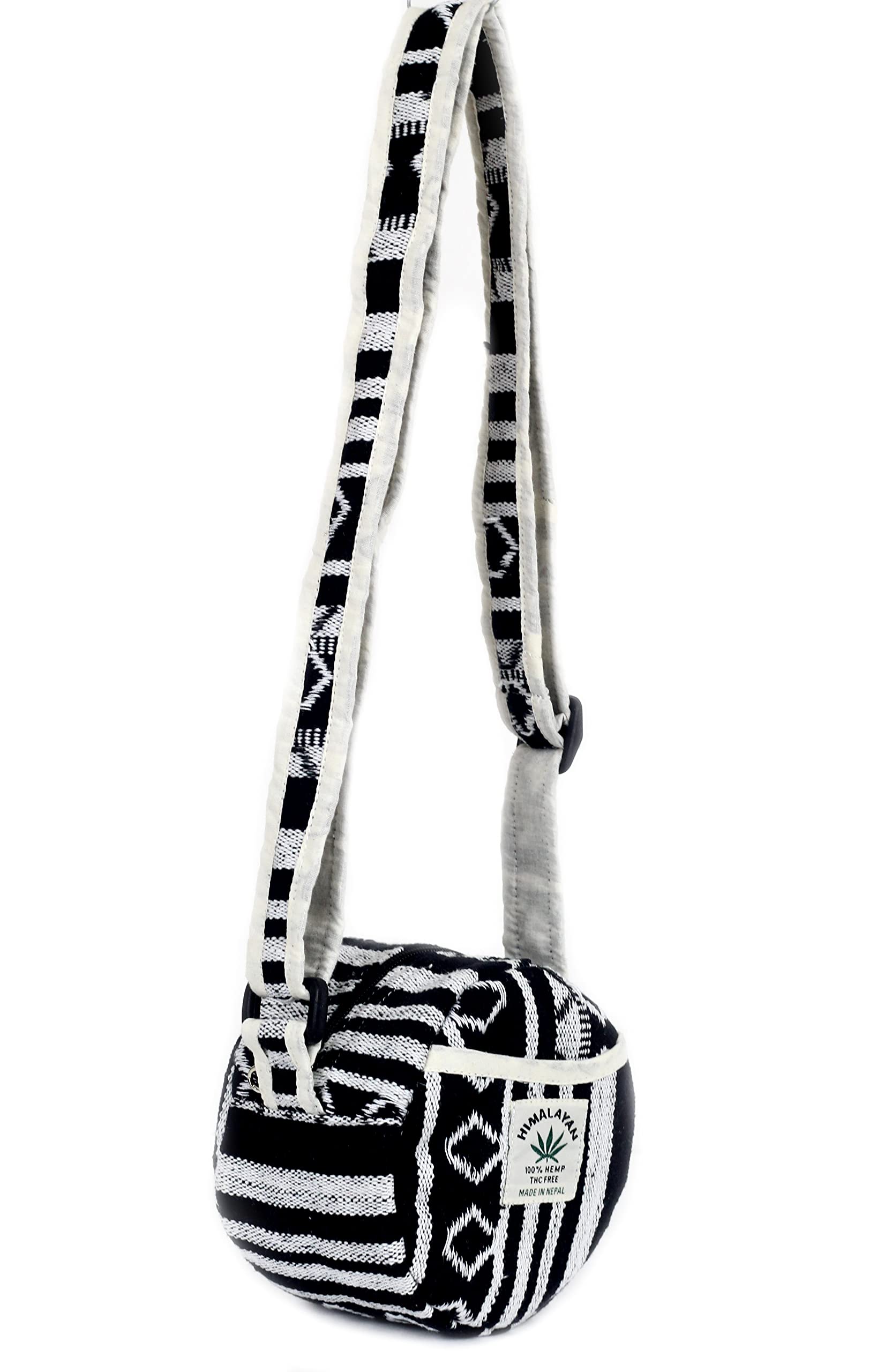 Handmade Circle Crossbody Purse Handbag Boho Zipper Shoulder Bag Round Cell Phone Purse (Black White)