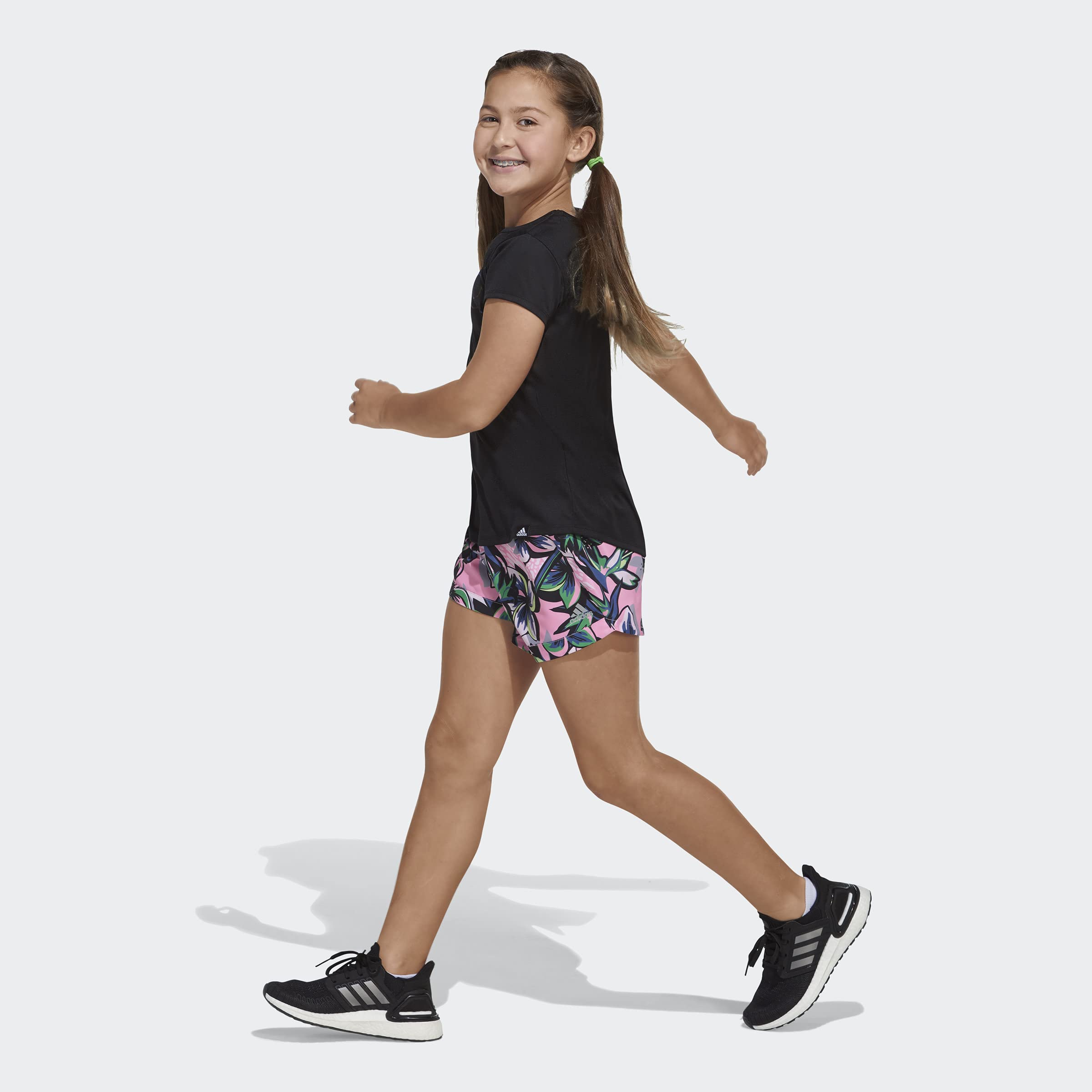 adidas Girls' Printed Woven Shorts, Light Pink, Medium