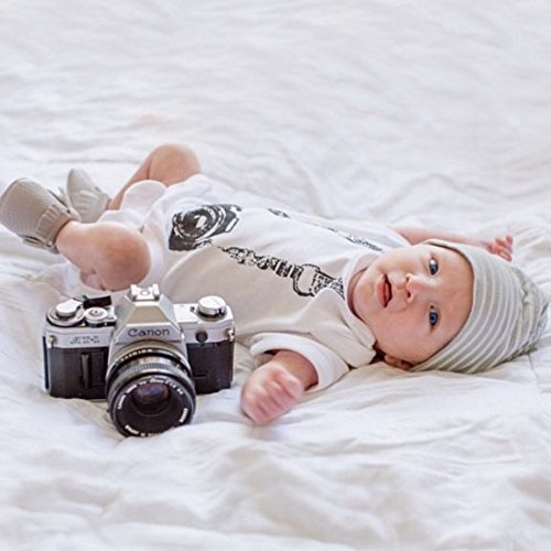 The Spunky Stork Baby Girls Boys Photographer Organic Newborn Camera Bodysuit (3-6M)