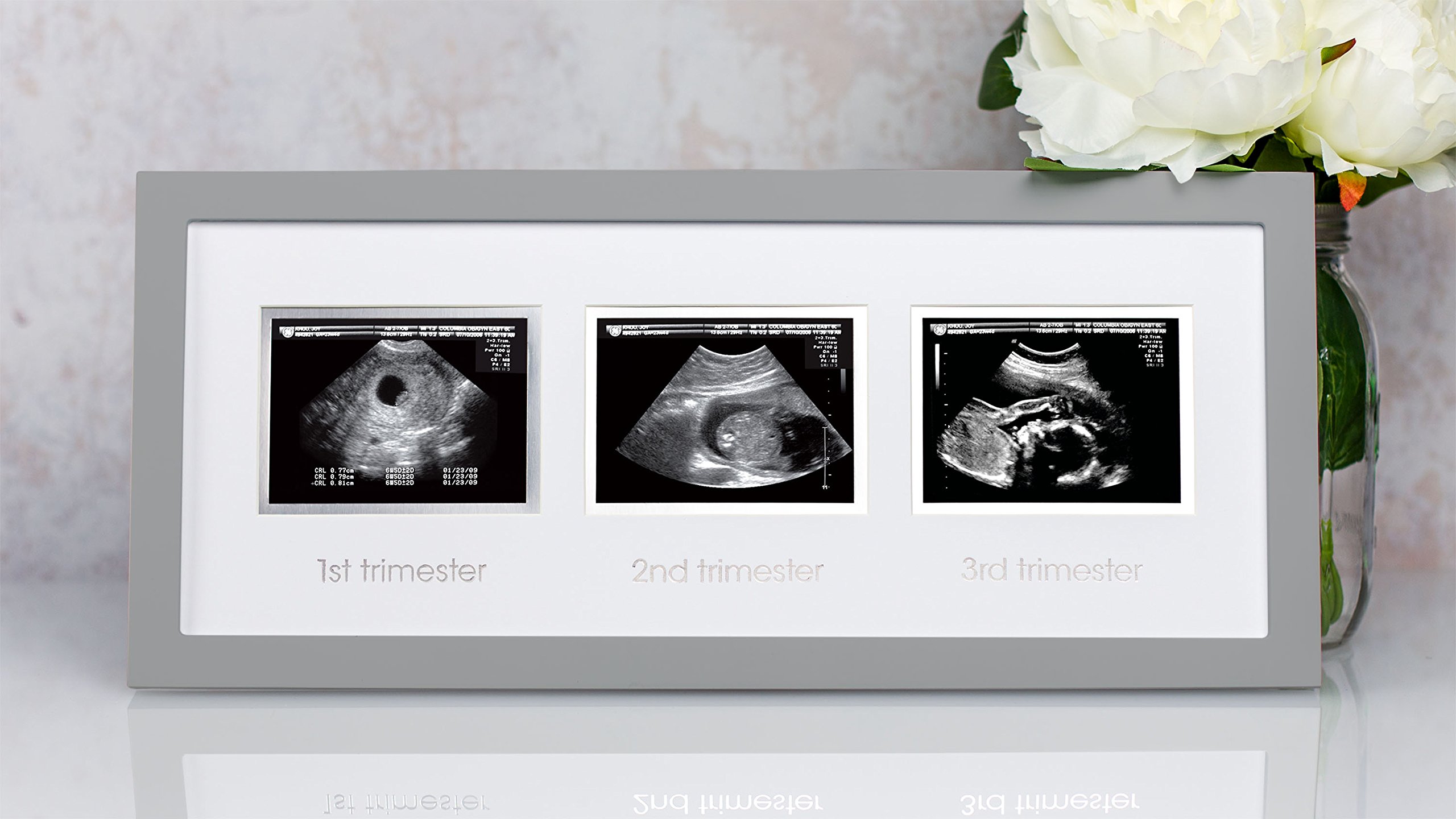Pearhead Triple Sonogram Picture Frame, Pregnancy Keepsake Photo Frame, Gender-Neutral Baby Nursery Décor, Baby Accessory for New and Expecting Parents, Gray
