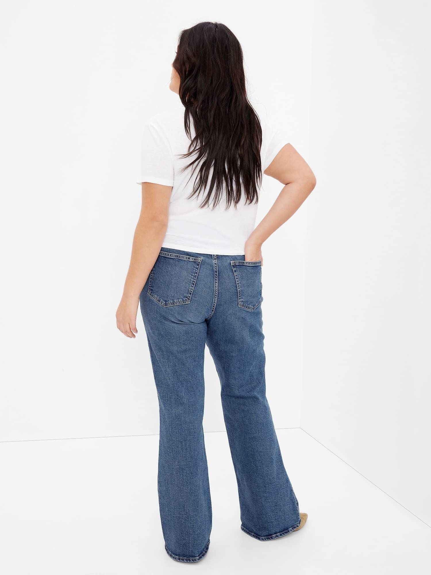 GAP Womens High Rise Flare Jeans, Dark Wash, 27 Regular US
