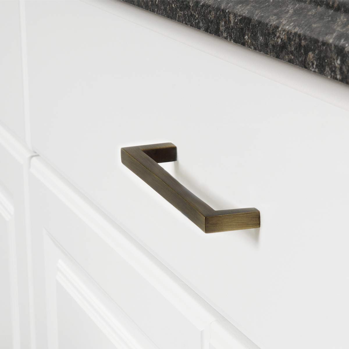 Amazon Basics Modern Square Cabinet Pull Handle, 5.39-inch Length (5-inch Hole Center), Brushed Brass, 10-pack