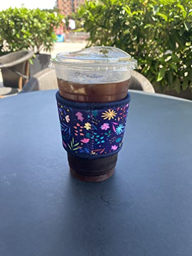 FRRIOTN 8 Pieces Reusable coffee cup sleeves Neoprene Insulator Sleeve for Hot Coffee, iced coffee and Tea Cups