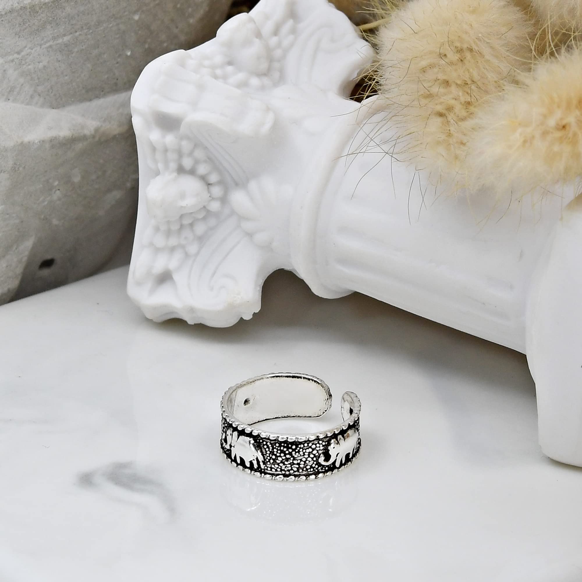 AeraVida Three Joyful Elephant .925 Sterling Silver Toe Ring or Pinky Ring