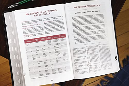 NIV, Thompson Chain-Reference Bible, Large Print, European Bonded Leather, Black, Thumb Indexed, Red Letter, Comfort Print