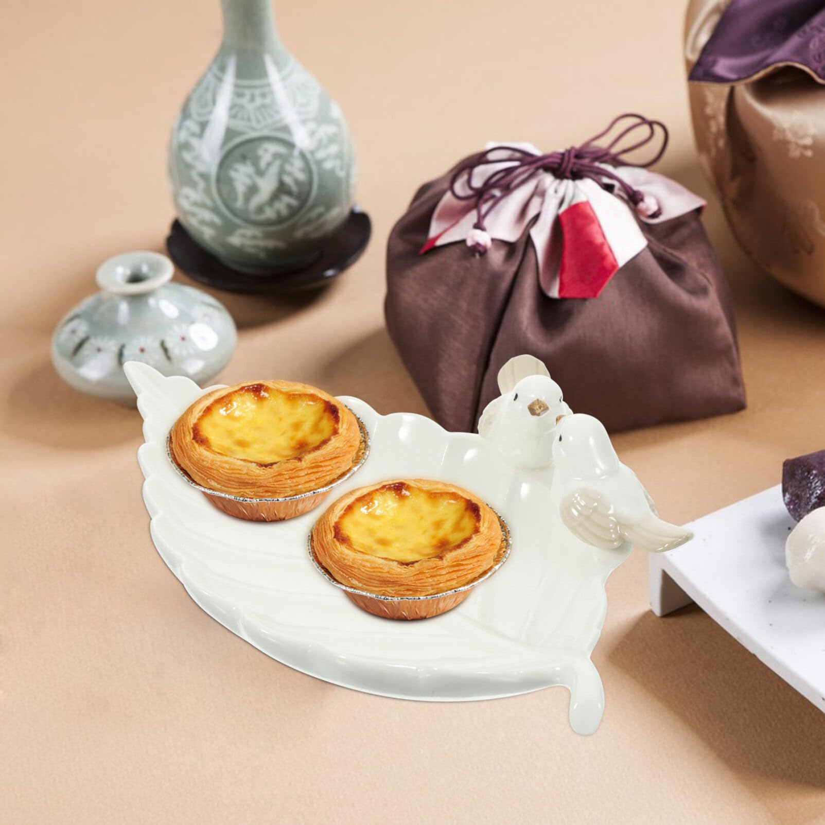 Alipis Jewelry Tray Earring Holder Necklace Display Dish Serving Trays Ceramic Ring Plate Desktop Necklace Container Candy Serving Dishes Display Tray Small Tray 3d Ceramics Dessert Plate