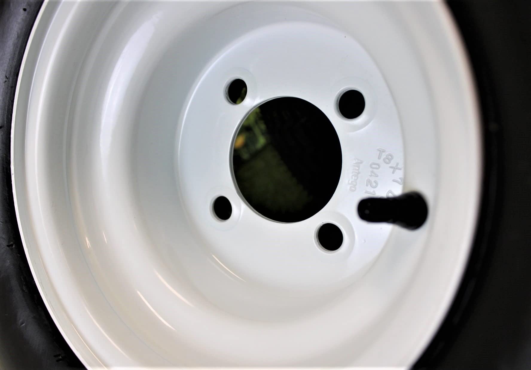 Antego Tire & Wheel - Set of Two 18x9.50-8 4 Ply Tire & Wheel Assemblies | White 8x7 Wheel | Direct Replacement for Toro/Exmark 110-6883, 120-2249 | Suitable for Golf Carts & Some Craftsman Mowers