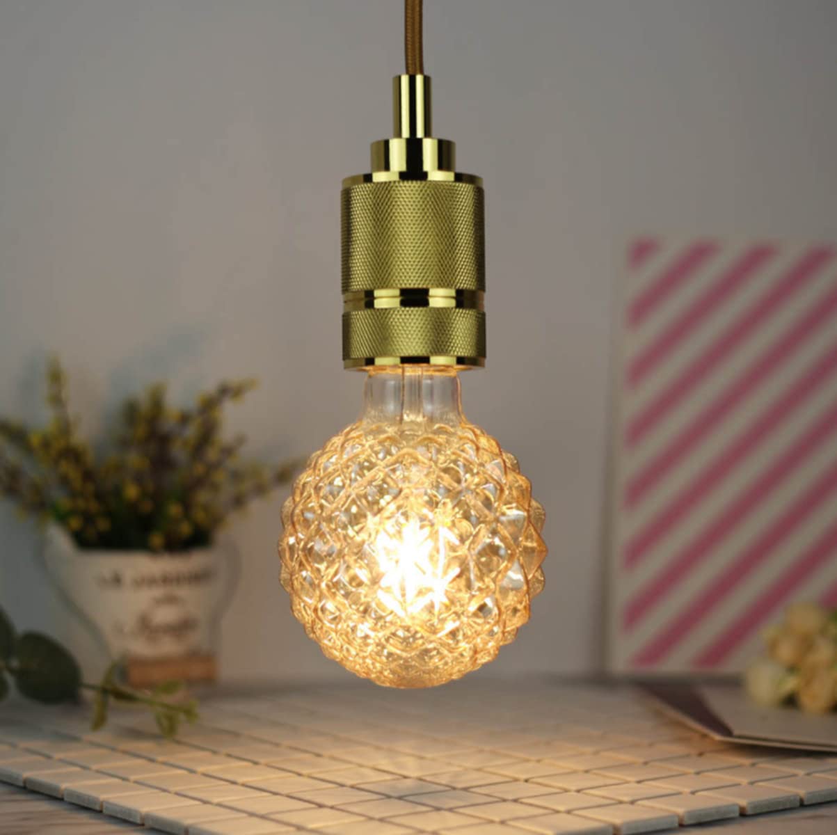 G95 LED Pineapple Bulb Retro Edison Lamp 4W 2700K Warm White Light Not Dimmable 40W Equivalent Amber Glass Lamp, E26 Base, Suitable for Bedrooms, Restaurants, Cafes, Pack of 2