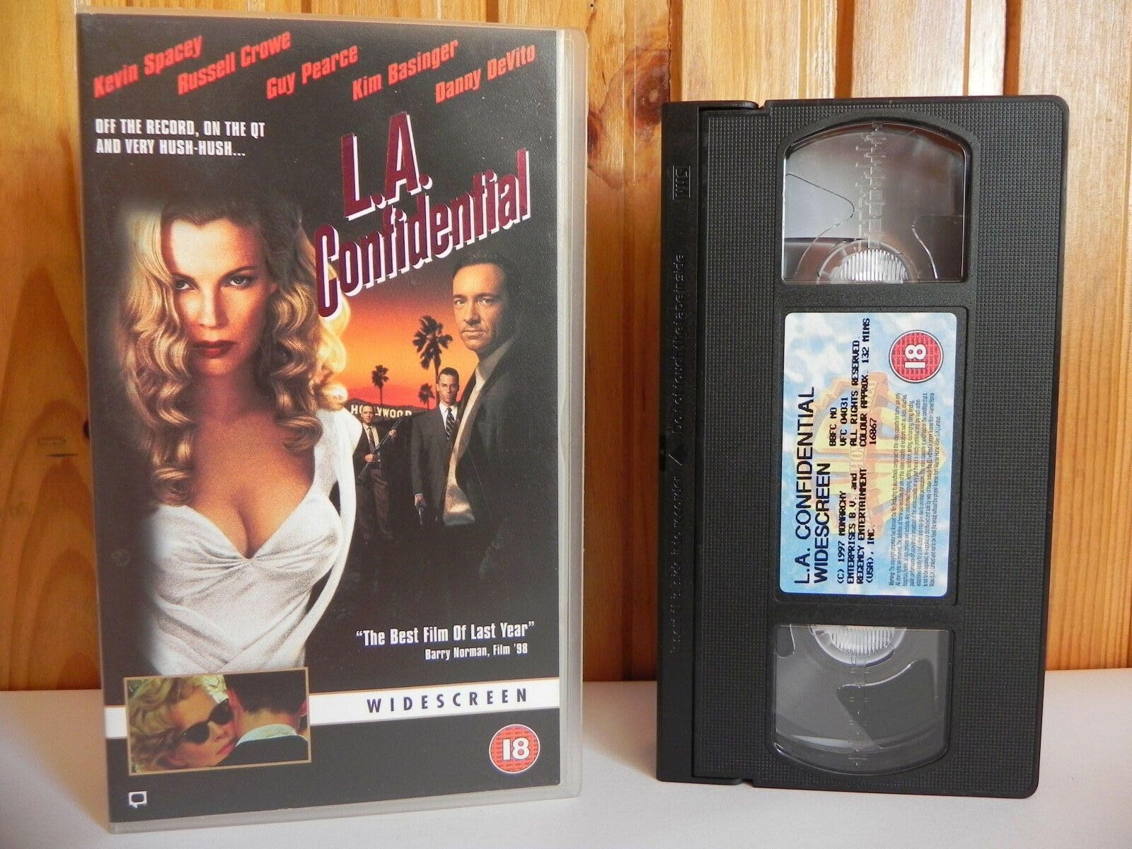 L.A. Confidential [VHS]