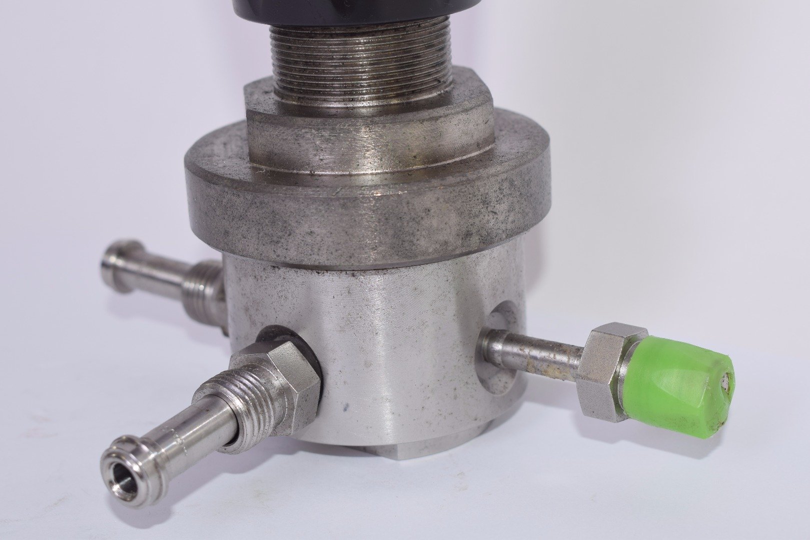 TESCOM 44-4660SRN-025 High Pressure Stainless Steel Regulator, Controller 125 PSI