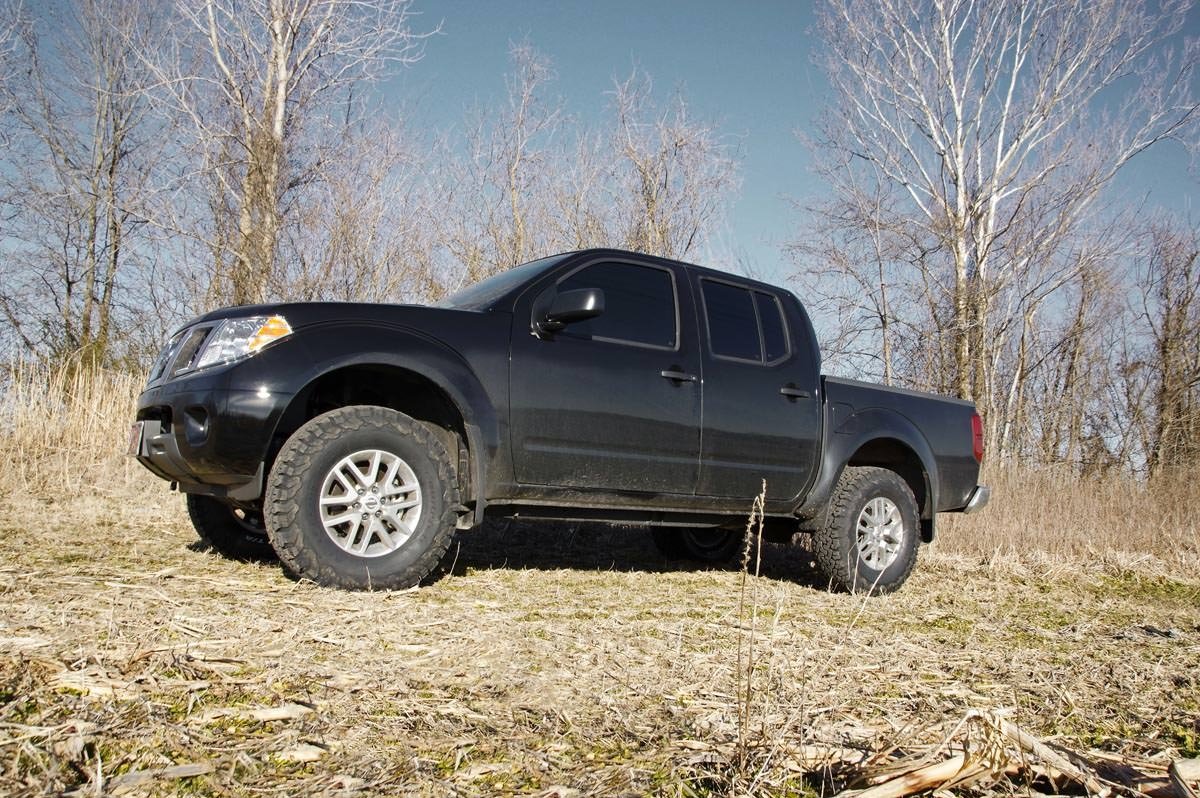 Rough Country 2.5" Lift Kit w/N3 Struts for 2005-2024 Frontier 4WD - 86731