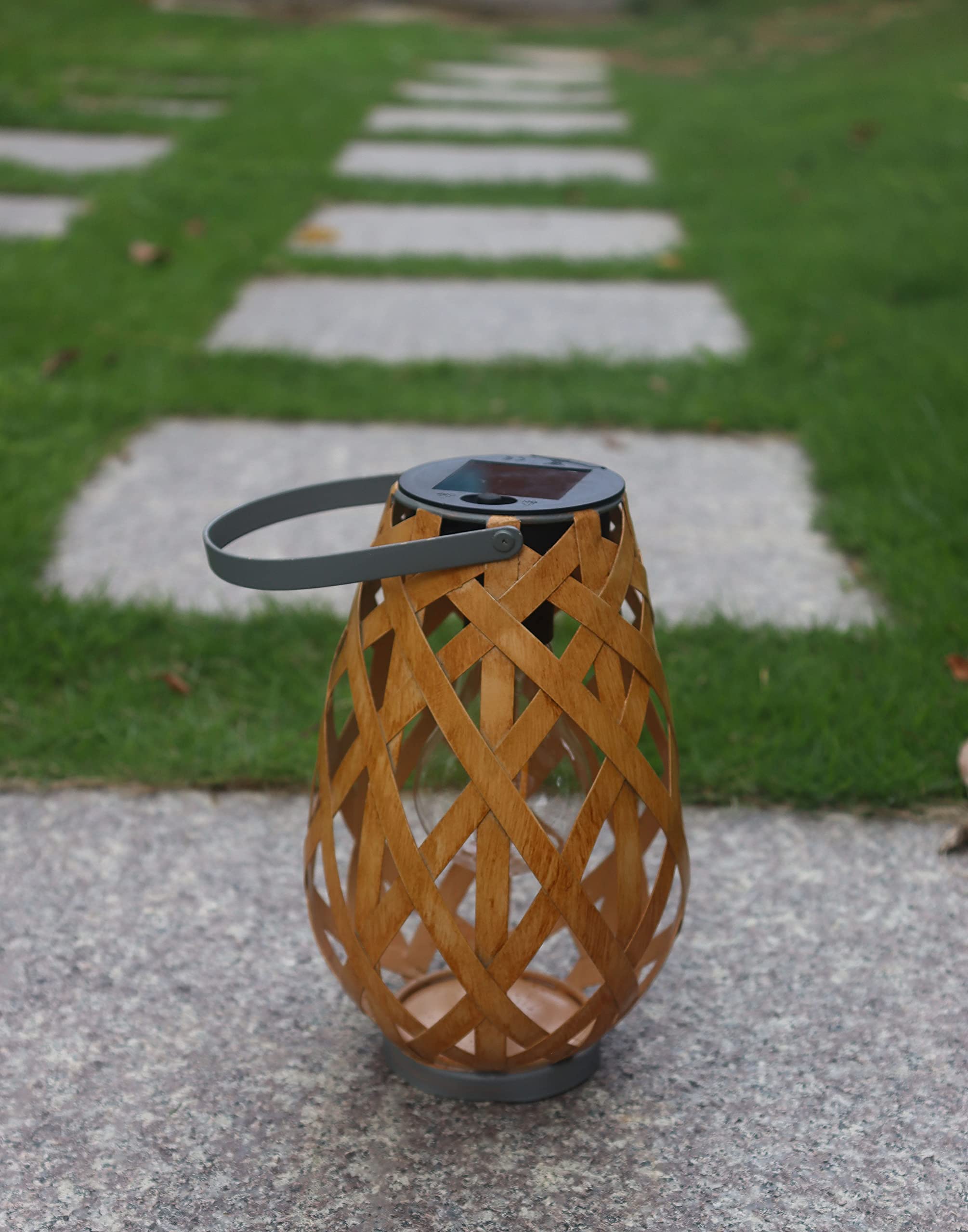 Metal Solar Lantern for Hanging or Table,Waterproof Outdoor Solar Lights for Patio Courtyard Garden
