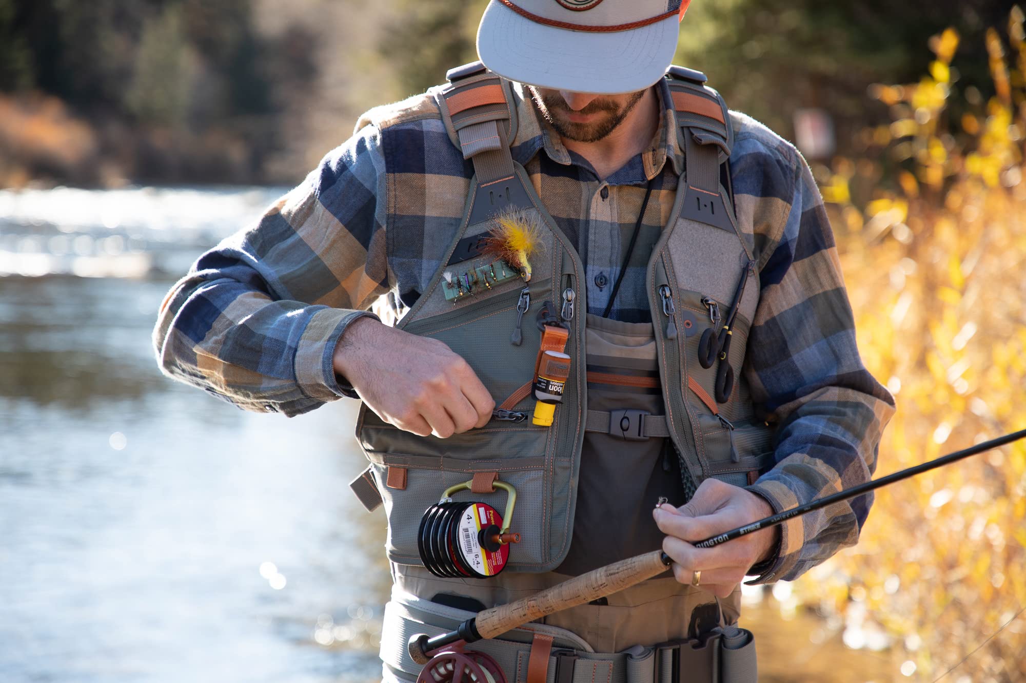 fishpond Flint Hills Men's Fly Fishing Vest - Gravel