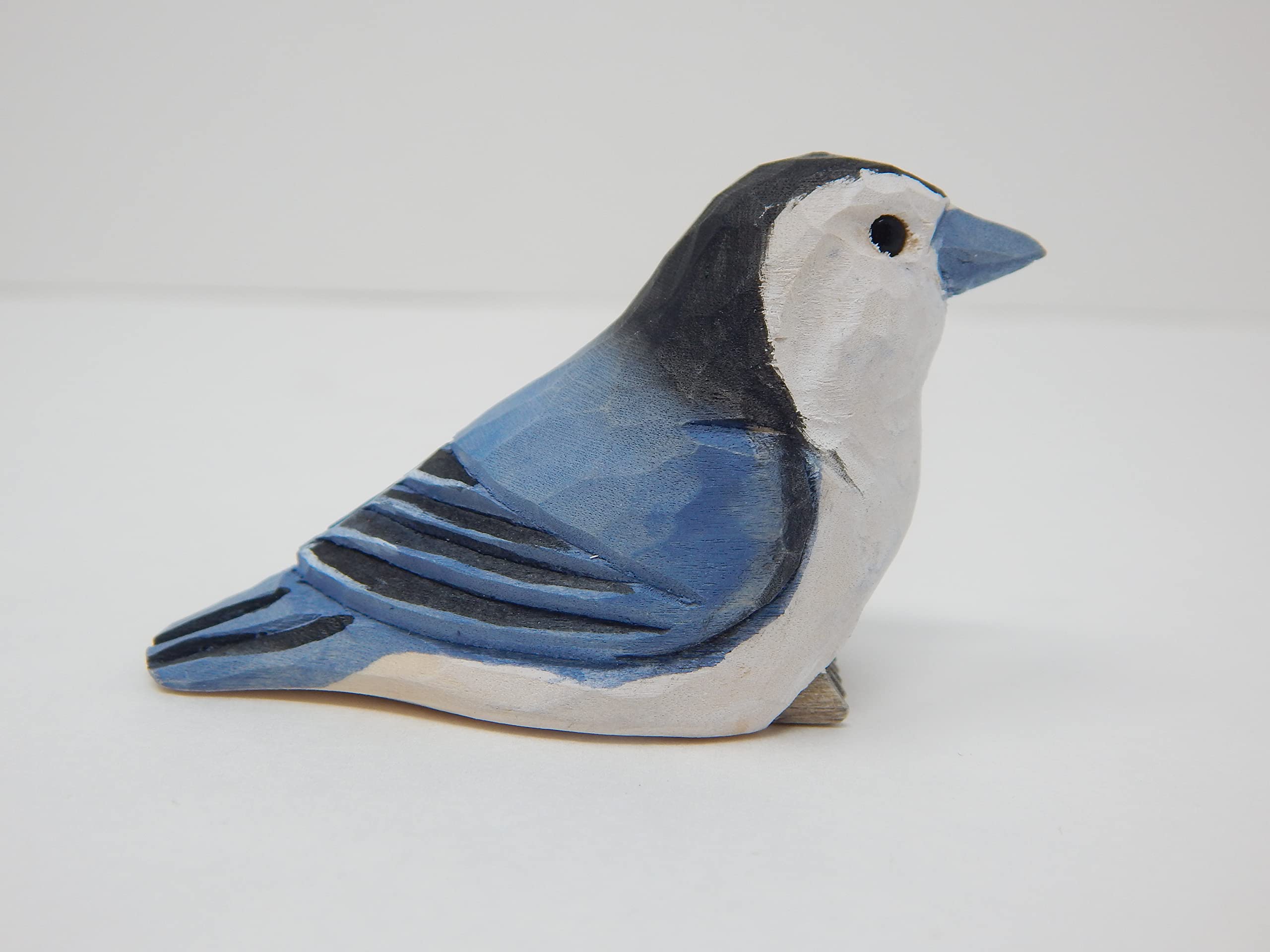 Selsela Nuthatcher Blue Wood Figurine Nutcracker Bird Garden Statue Sculpture Decor Miniature Art Carve Small Animal