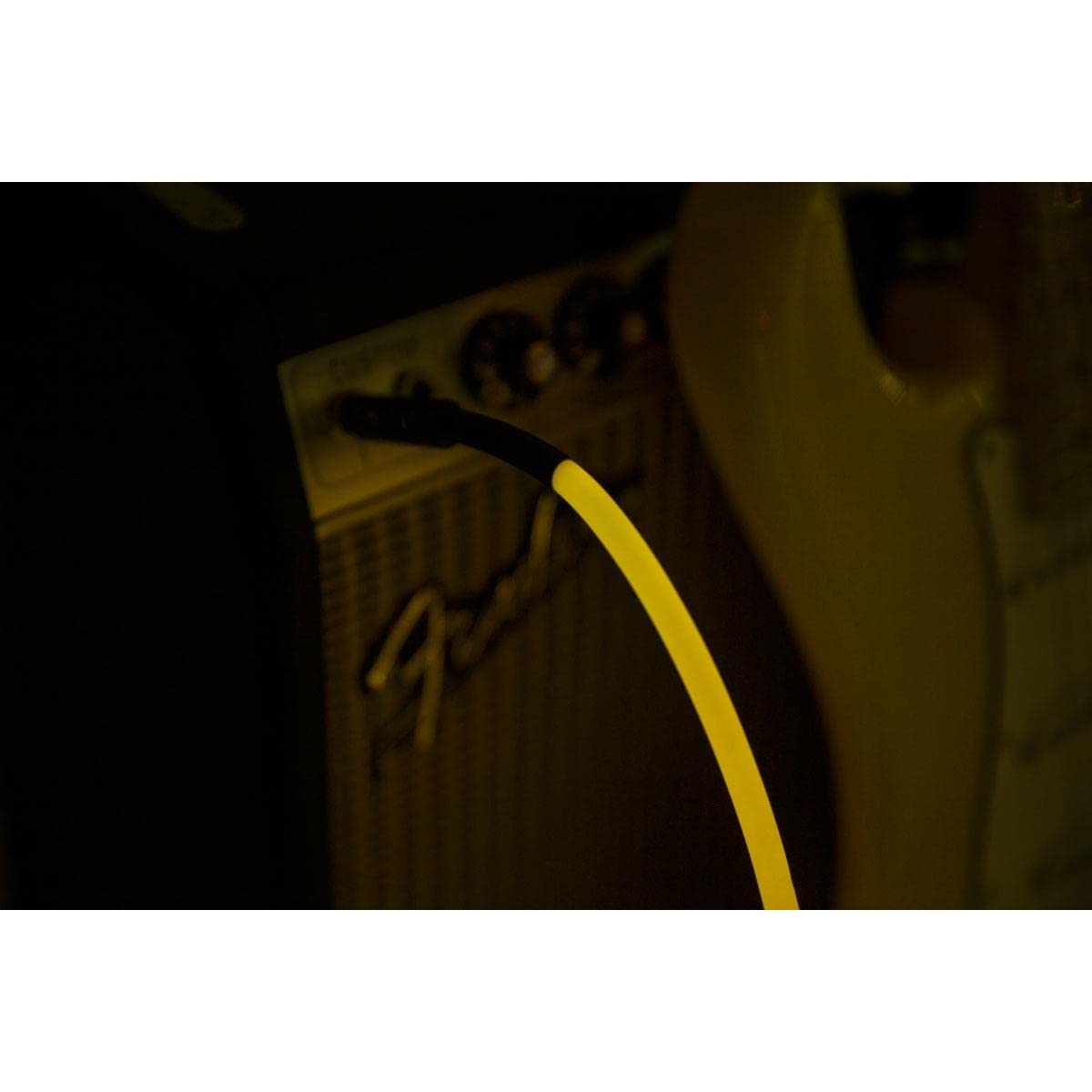 Fender Professional Series Glow in the Dark Instrument Cable, Straight/Straight, Blue, 10ft