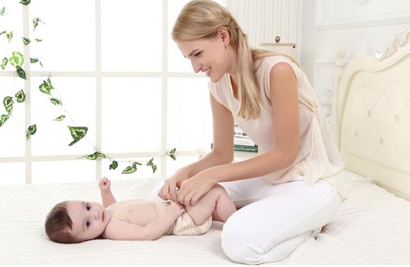 Vlokup Baby Waterproof Cloth Diaper Inserts 5 Layer with Gussets, 12 Pack, for Newborn Toddler Kids, Nature Bamboo Cotton Nappy Liner for Pocket Diaper, Reusable Washable Absorbent with Wet Bag