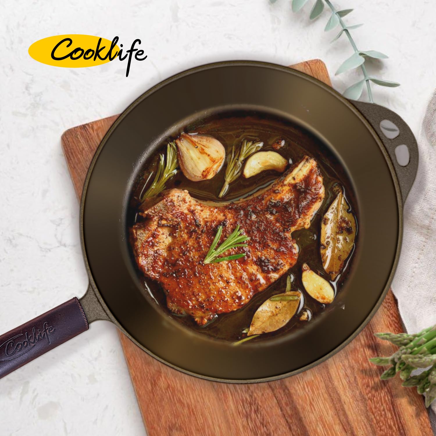 COOKLIFE 10.25 Inch Smooth Pre-Seasoned Round Cast Iron Skillet with Handle Cover, Frying Pan with Long Handle - Use in th Oven, Over a Campfire Fire or on the Stovetop, Induction, Grill, Bronze