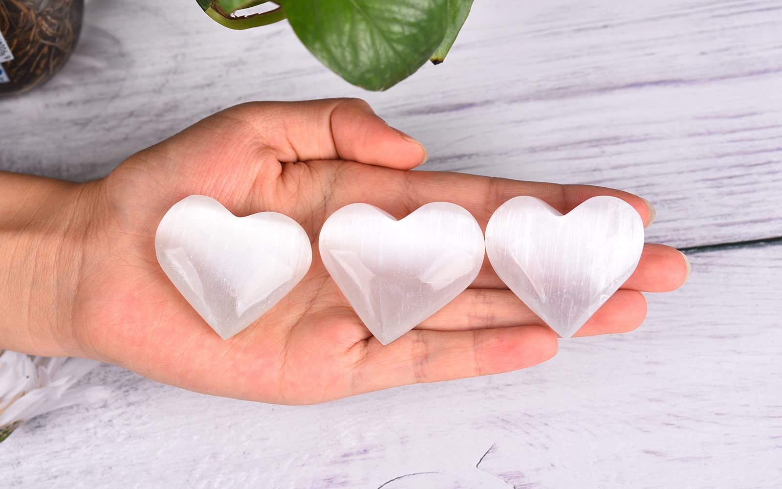 AMOYSTONE 20Pcs Selenite Crystal Heart Worry Stone 1.4-1.6" - Puffy Palm Pocket Heart Stone for Cleansing, Protection and Home Decoration Gift