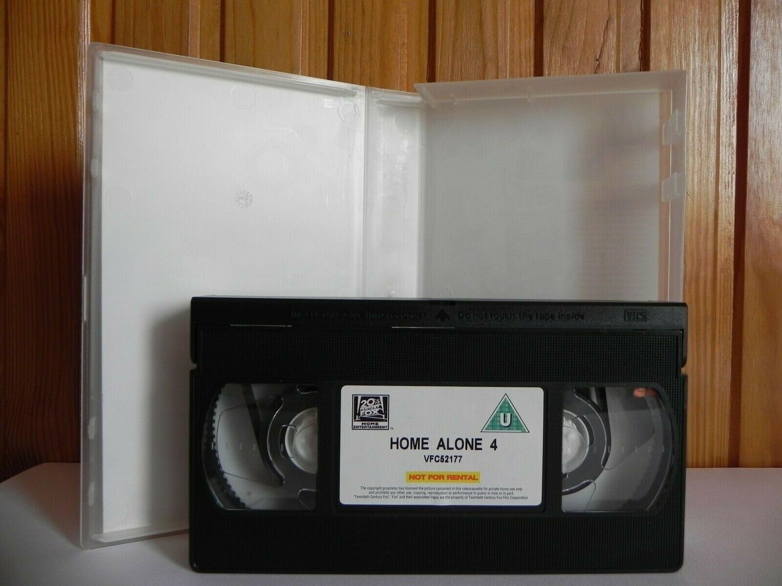 Home Alone 4 [VHS]