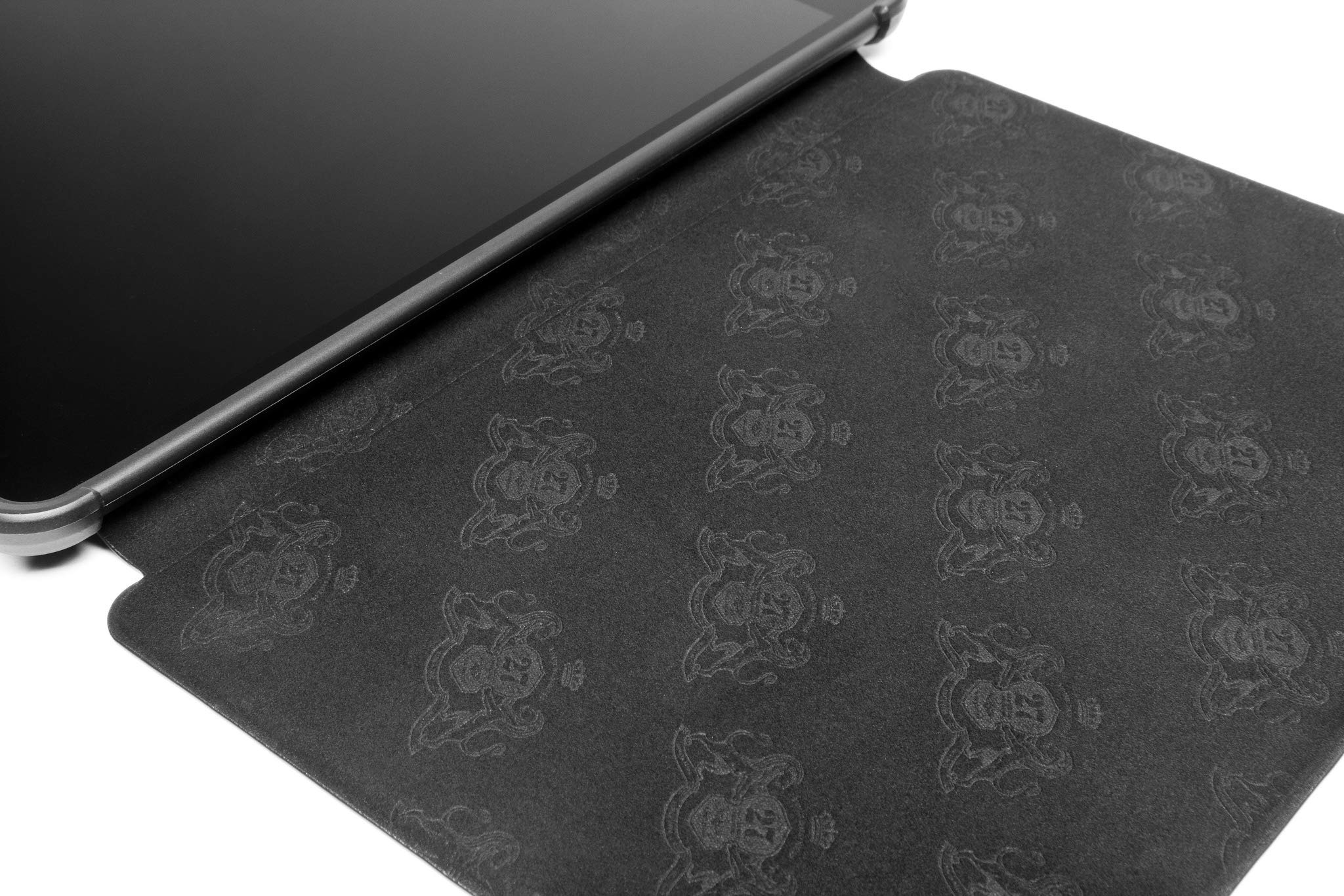ZUGU CASE 9.7 iPad 2018/2017 5th / 6th Gen & iPad Air 1 Prodigy X Case, Very Protective But Thin, Convenient Magnetic Stand, Sleep/Wake Cover, A1893, A1954, A1823, A1822, A1474, A1475, A1476