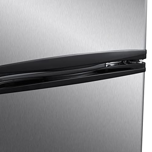 West Bend WBRT31S Mini Fridge for Home Office or Dorm, with Automatic Defrost and Adjustable Temperature, 3.1 Cubic Feet, Metallic