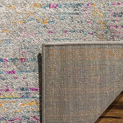 SAFAVIEH Madison Collection Accent Rug - 3' x 5', Light Grey & Fuchsia, Boho Chic Distressed Design, Non-Shedding & Easy Care, Ideal for High Traffic Areas in Entryway, Living Room, Bedroom (MAD122G)