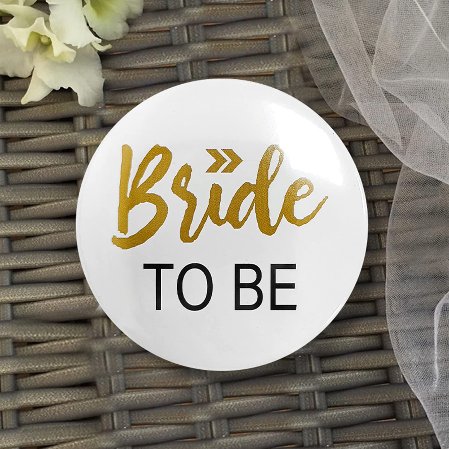 Bride Team Bride Buttons Pins,Wedding Party Bride Shower Tinplate Badge Pins Set Bridesmaid Group Button Bachelorette Party Bride to be Gift Decorating Accessory 6 Pcs