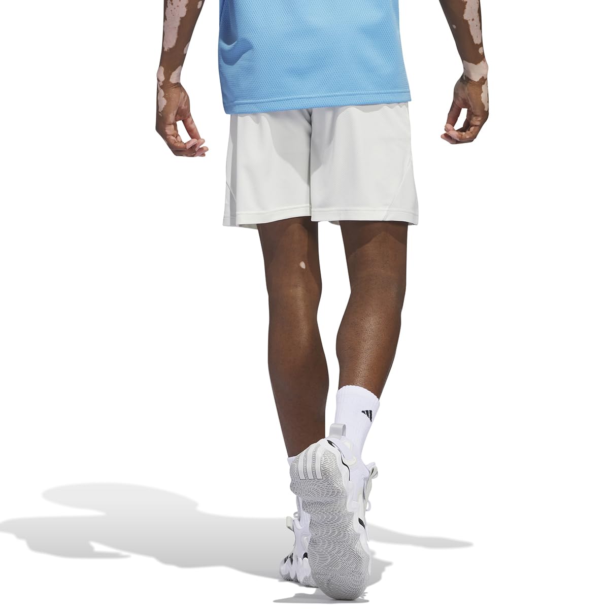 adidas Men's Badge of Sport Shorts, Halo Silver (Primeblue), Large