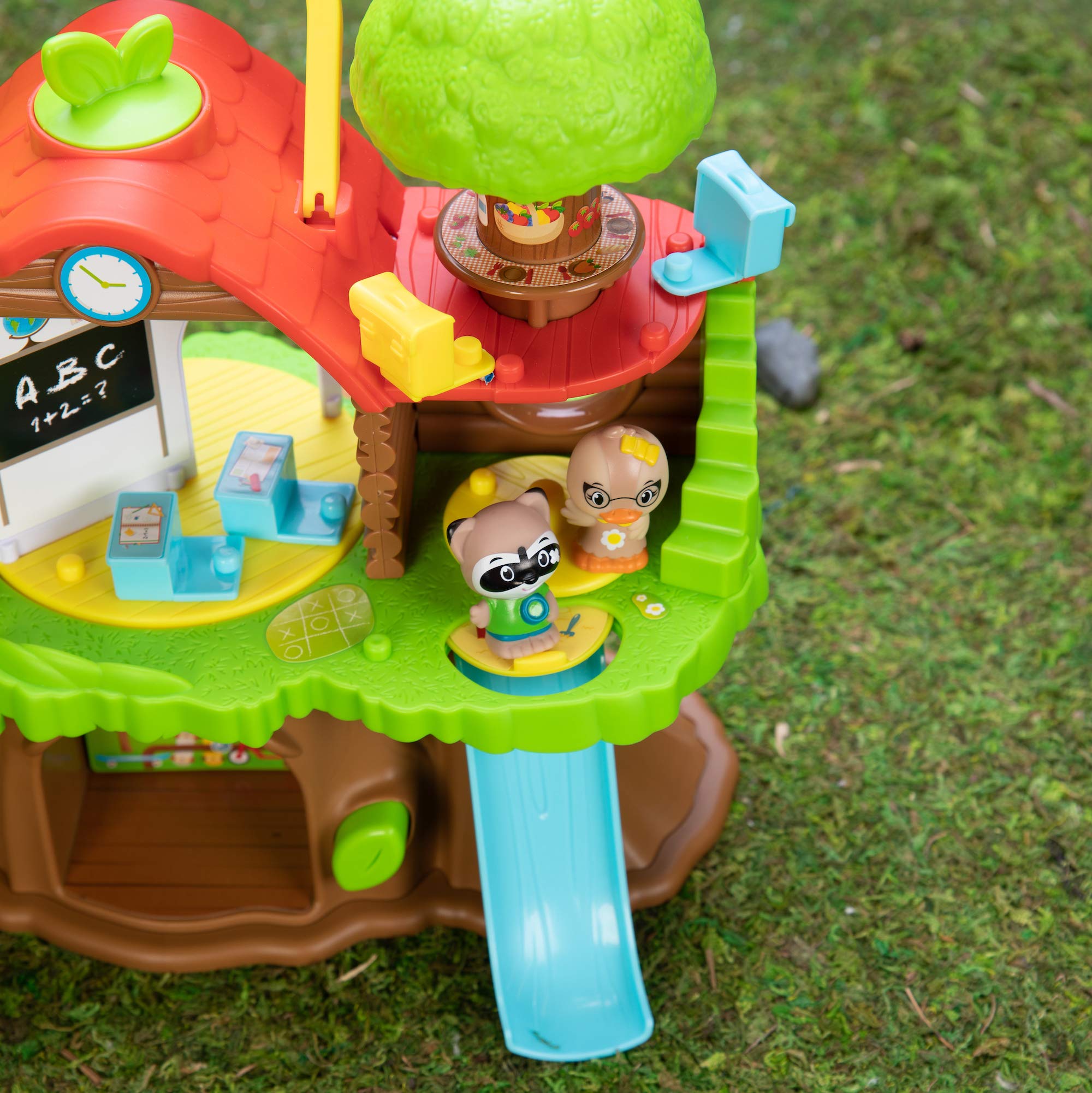 Fat Brain Toys Timber Tots Schoolhouse - Classic Imaginative Play for Ages 2+