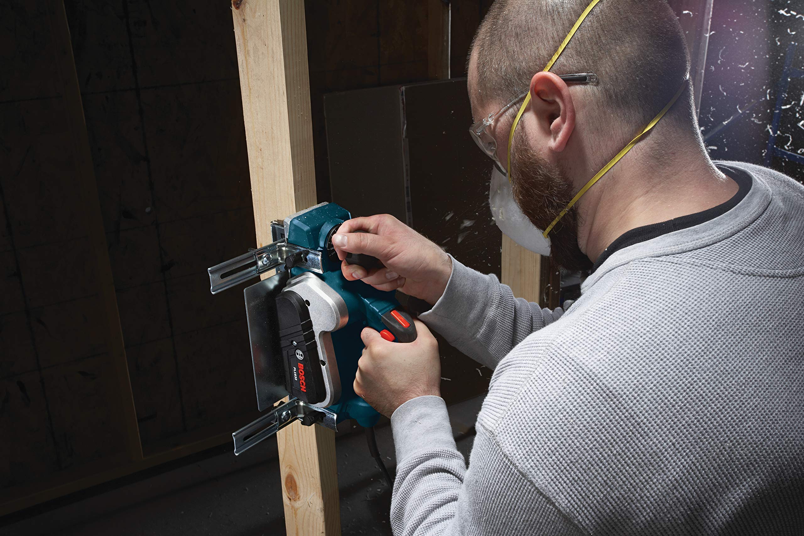 Bosch PL1632-RT 120V 6.5 Amp 3-1/4 In. Corded Planer (Renewed)