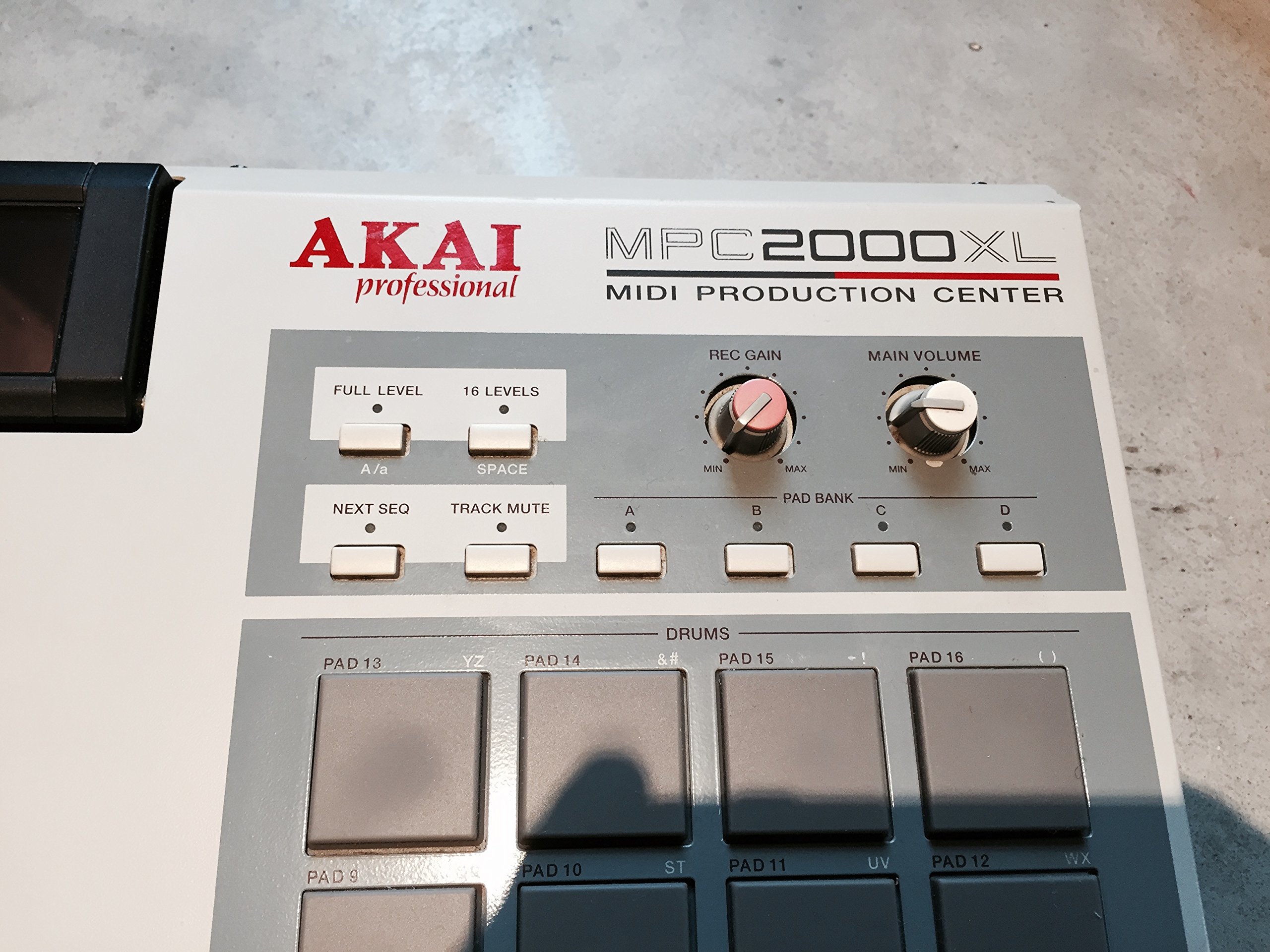 Akai Professional MPC2000XL MIDI Production Center Drum Machine Sampler