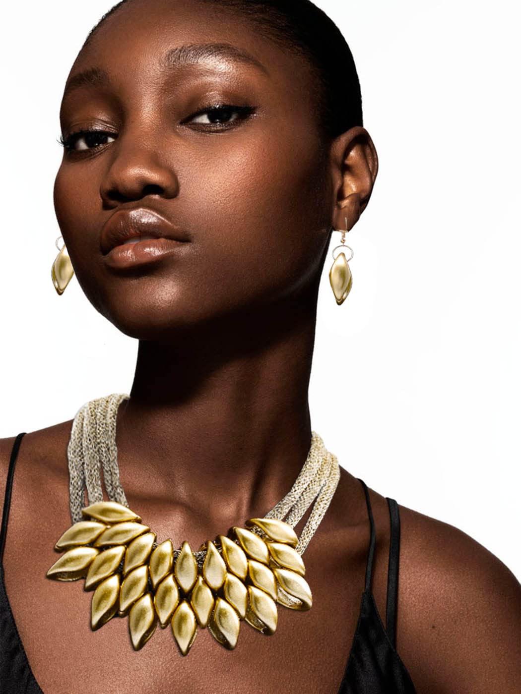 Barode African Bib Choker Necklaces Gold Statement Necklace Collar Chunky Choker National Tribal Necklace Jewelry for Women(Gold)
