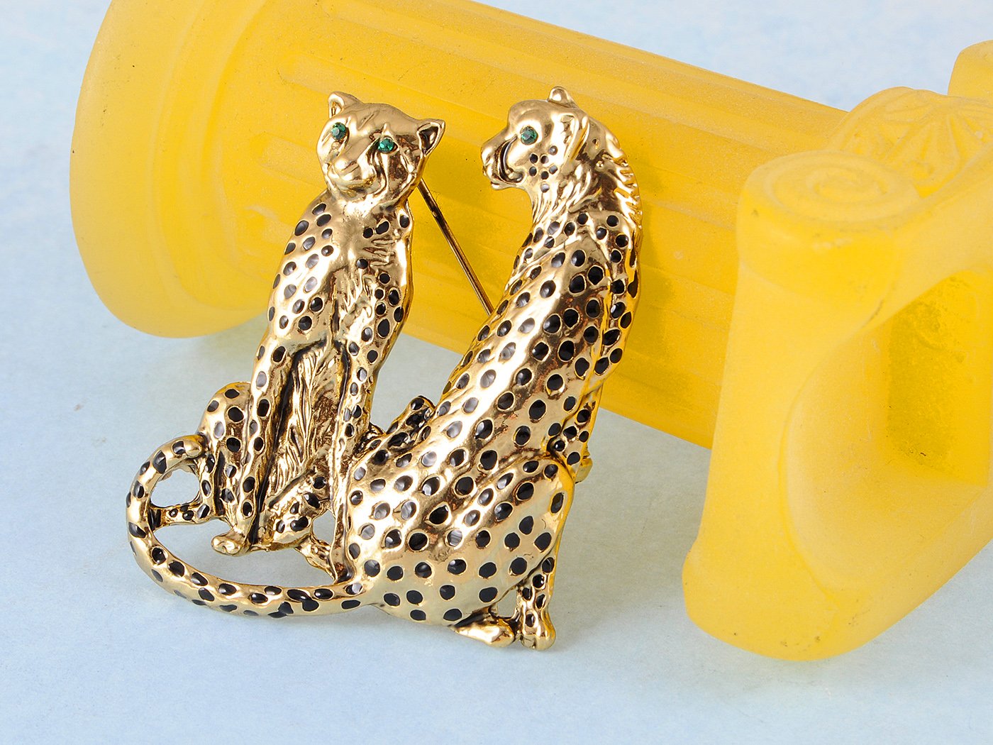 Alilang Golden Tone Tuquoise Blue Eyed Spotted Leopard Family Twin Lover Brooch Pin, Gold